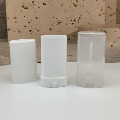 Cina Oval Twist Up Cardboard Plastic Deodorant Bottle Containers Stick 15ml 15g For Lip Balm Body in vendita