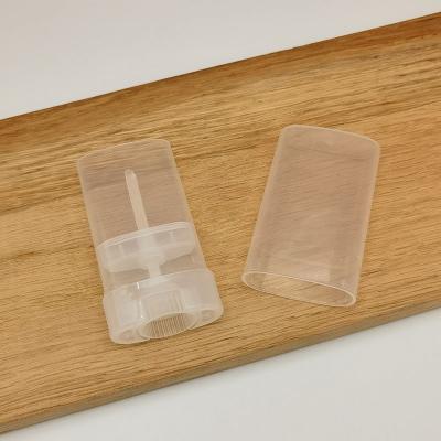 Cina Oval Twist Up Cardboard Plastic Deodorant Bottle Containers Stick 15ml 15g For Lip Balm Body in vendita