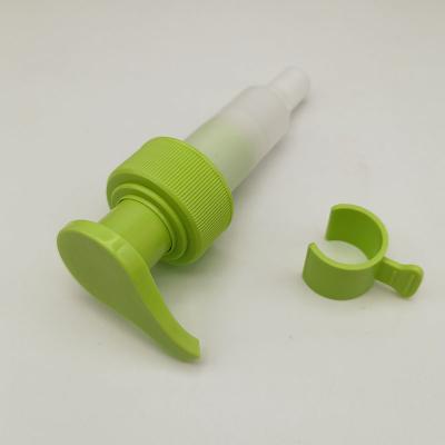 Cina 33/410 4CC Plastic Spring Cosmetic Lotion Pump With Clip Body Cream Dispenser Pump in vendita