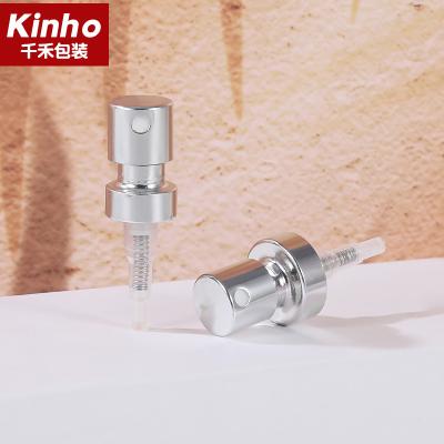 Cina 15/18/20MM Pompa d'acqua di nebbia fine Spruzzatore di profumi in alluminio Pompa di crimping 0,13ML Per bottiglia di vetro in vendita