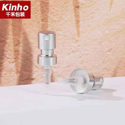 Cina 15/18/20MM Pompa d'acqua di nebbia fine Spruzzatore di profumi in alluminio Pompa di crimping 0,13ML Per bottiglia di vetro in vendita