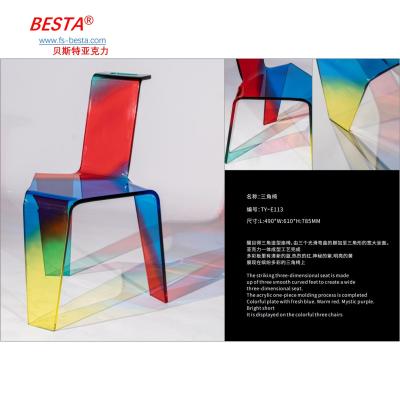 Cina Mobili acrilici di elegante design per interni senza tempo in vendita