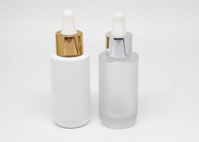 Cina Il bianco su ordinazione ha glassato le bottiglie di olio essenziale 30ml del cappuccio di plastica del contagoccia dell'argento dell'oro in vendita