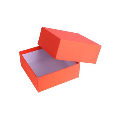 Китай 2 в 1 высокоскоростная двойная головка формирования картонной коробки жесткая коробка машина продается