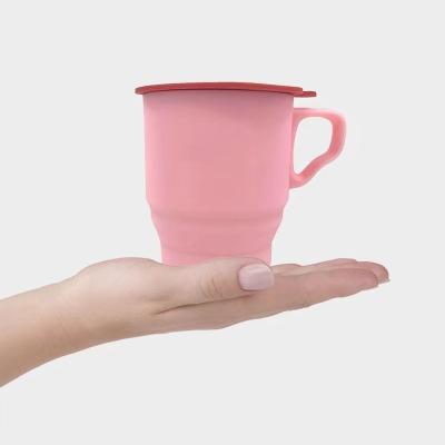 China Voedingsmiddelen 180 ml 300 ml opvouwbare siliconen mok reisbeker Te koop