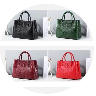 China Crocodile Leather Large Bag Women's Bag Leather 2022 New Large-Capacity Bucket Bag Luxury Shoulder Messenger Handbag for sale