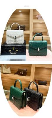 China Leather Crocodile Pattern Snake Head Envelope Bag Shoulder Bag Premium Sense Handbag Women for sale