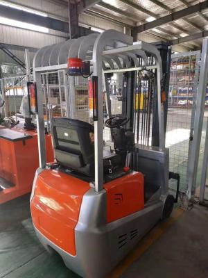 China 24V de batterij stelde Elektrische Vorkheftruck 3 Wiel in werking Automatische Transmissie for sale