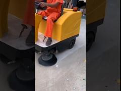 Hoge drukrit op de Compacte Vrachtwagens van de het Stofveger van het Straatvegerpakhuis