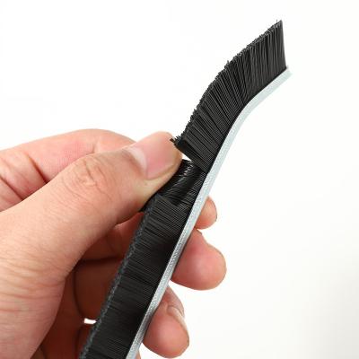 Cina Spazzola di pulizia di crepe nera a sottile sfiato per pulire in profondità gli angoli difficili da raggiungere in vendita