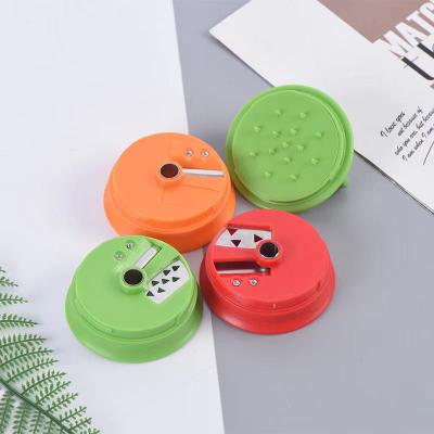 Cina Spiralizzatore Set di taglio Julienne grossolano e sottile 3 in 1 Tagliatrice manuale di verdure per arancio in vendita