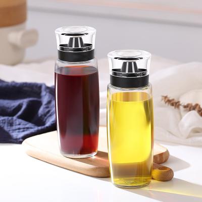 Cina Spruzzatore di olio di vetro Dispensatore di aceto Bottiglia 280ml 9.5oz con pompa di misura in vendita