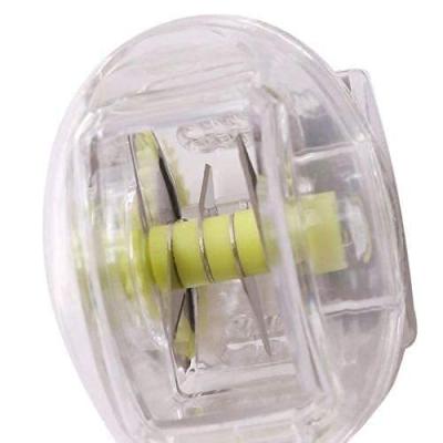 China Plastic Rolling Garlic Press Crusher Chopper Kitchen Gadgets 6.3*5.0*8.0 cm Acceptable for sale