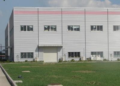 China Large Metal Frame Workshop / Modular Steel Buildings With Parapet Wall for sale