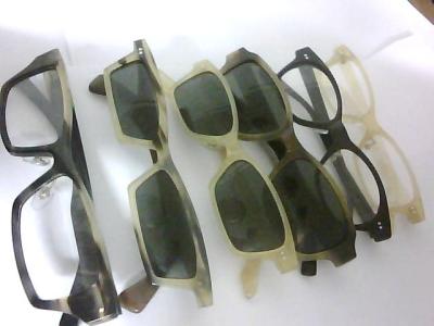 China CR39 Lenses Buffalo Horn Optical Frames Eyeglasses with Metal Logo for sale