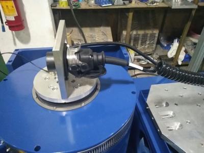 China Vibração eletrodinâmica Shaker Table 3000N da máquina do teste de vibração à venda