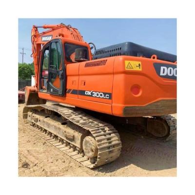 中国 韓国製 2017年モデル ドーサン DX300LC 掘削機 30トン 大型 中古 価格より安く 販売のため