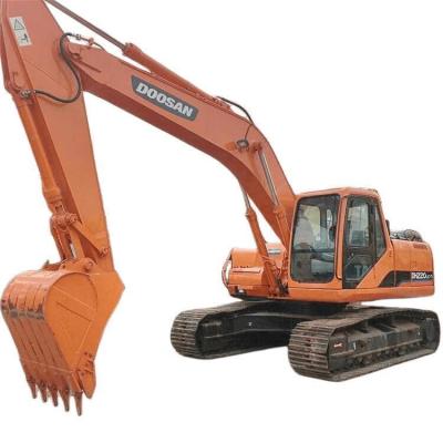 China 22 ton Doosan DH220 graafmachine in goede staat in Korea Originele motor en hydraulische klep Te koop