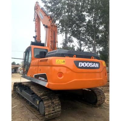 China Buena condición Excavadora Doosan DX300 de 30 toneladas usada en Corea 2020 1,27 m3 Capacidad de cubo en venta