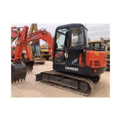 中国 DOOSAN DH55-7 オリジナルの水力シリンダーで5トンの小型古用クローラー掘削機 販売のため