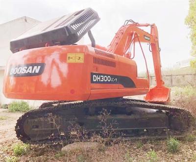 中国 ドーサン DH300LC-7 掘削機 30 トン 状態良好で,様々な用途に適しています 販売のため