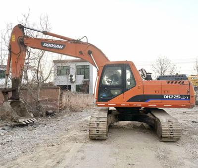 Cina Escavatori medi da 22 tonnellate Doosan DH225-7 provenienti dalla Corea del Sud con un peso operativo di 21800 kg in vendita
