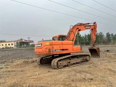 Cina Doosan DX225 Crawler Excavator di produzione coreana con una capacità di 1,05 m3 e una potenza di 115 kW in vendita