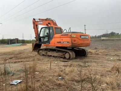 Cina Doosan DX225 Crawler Excavator di produzione coreana con una capacità di 1,05 m3 e una potenza di 115 kW in vendita