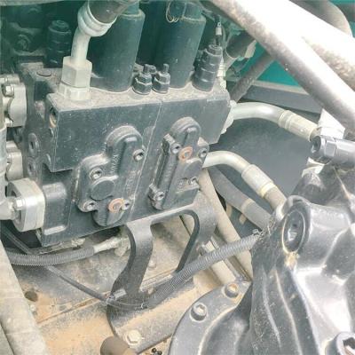 Cina Valvola idraulica originale Kobelco SK210 Escavatore a strisce di seconda mano in vendita