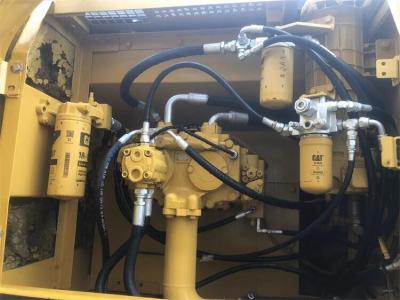 China Gebrauchte Baggermaschine Cat330 in Shanghai mit Originalhydraulikpumpe und 3823 Arbeitsstunden zu verkaufen