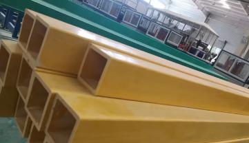 China Frp Square Tube GRP Pultruded Glassfiber Tube Rectangular Fiberglass Long Life for sale