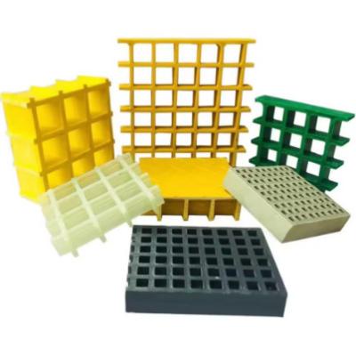 China Durable UV Free Smooth Frp Grating Mould 38x38x38mm Grp Tree Grate Flexilble Anti Corrosion for sale