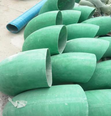 Cina Fittings industriali per tubi in fibra di vetro a gomito in FRP GFRP 45-135 gradi per la fornitura di acqua nelle costruzioni chimiche in vendita
