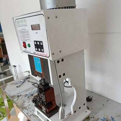 Cina Ultra silenziosa macchina per il crimping terminale da 2,0 tonnellate realizzata in fili da 0,1-4,5 mm2 AWG11-AWG32 in vendita