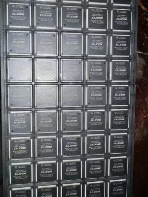 Cina Campo programmabile 360 di 10M25DAF484C8G IC Chip MAX 10 distributore commerciale 691200 25000 484-BGA in vendita