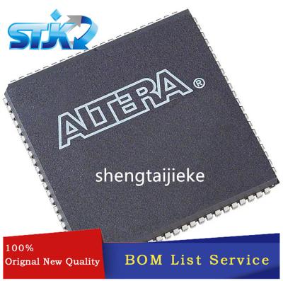 China Arsenal de puerta programable del campo de EP1C12Q240C7N (FPGA) IC 173 239616 12060 240-BFQFP en venta