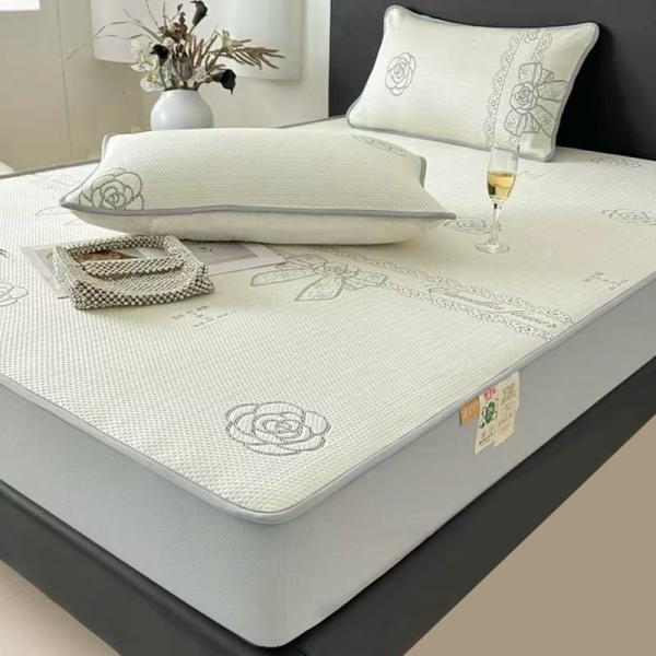 Quality Luxury Tencel Mattress Cover 100% Waterproof Cooling Breathable Mattress for sale