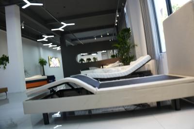 China Customozied Smart Furniture Adjustable Base Bed with Frame zero gravity homeuse homecare for sale