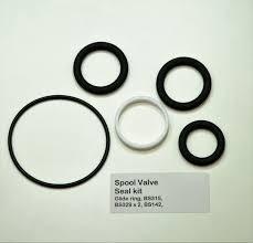 Cina 723-19-13901 valvola di regolazione della conduttura di Seal Kit For Komatsu PC27MR-2 dell'escavatore in vendita