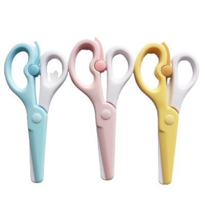China Student Cutting Paper Leaf Spring Plastic Blunt Scissors for Kids for sale