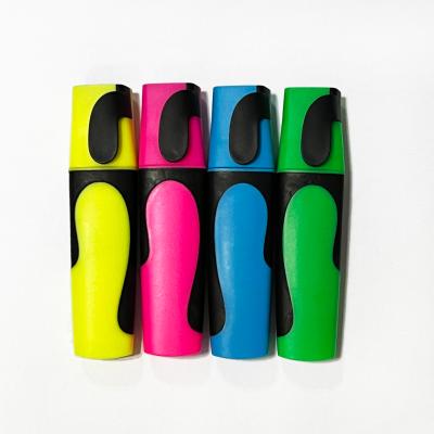 China New Design 4PCS Durable Colorful   Stationery Fluorescent Ink Marker Pen Chisel Fiber Tip Highlighter for sale