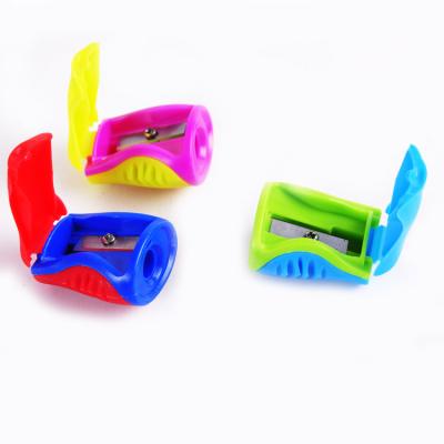 China custom single hole plastic cheap wholesale unique pencil sharpener for sale