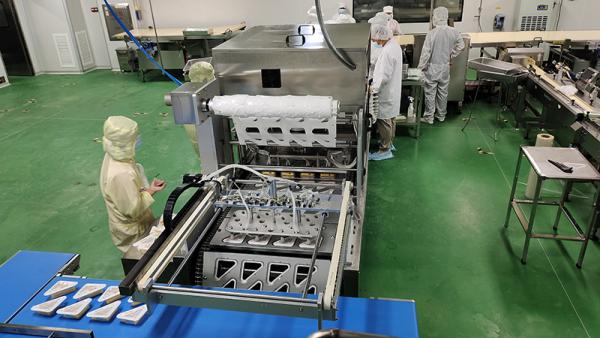 Quality Efficient Modified Atmosphere Packaging Machines For Mousse Cake for sale