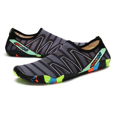 China Anti-Odor Adult Unisex Flat Outdoor Swimming Beach Diving Shoes Walking Lover Yoga Aqua Shoes Water Shoes factory