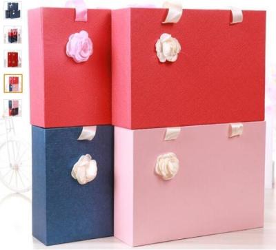 China Luxury Matte Black Paper Jewelry Box Custom Paper Jewellery Box Black,bouquet square gift paper cardboard packaging luxu for sale