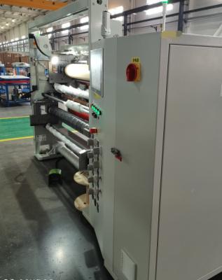 Cina 6000 kg Slitter Rewinder Machine con diametro di svolta massimo 400 mm in vendita
