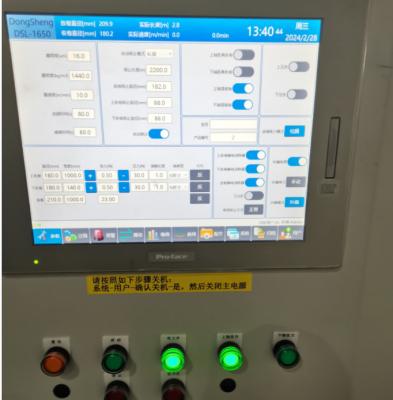 Cina 6000 kg Slitter Rewinder Machine con diametro di svolta massimo 400 mm in vendita