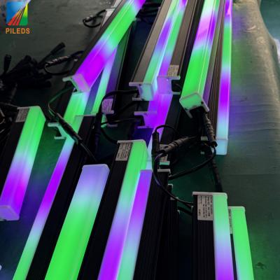 China SPI RGB LED Linear Bar Tube Light Pixel Module para decoração de fachadas exteriores Iluminação controlada DMX com efeito de feixe branco à venda
