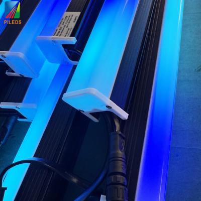 Cina Barra LED Pixel per noleggio palchi ODM DMX/SPI Tubo digitale RGB 12/24V Barra LED RGB indirizzabile con morsetto per palco musicale dal vivo in vendita