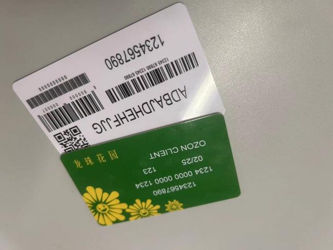Smart Card Personalization Machine in operation